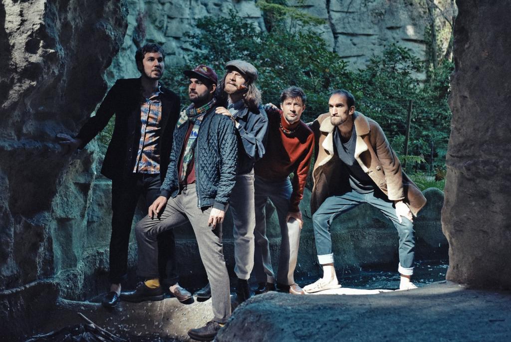 Go To The Dogs | Superforma